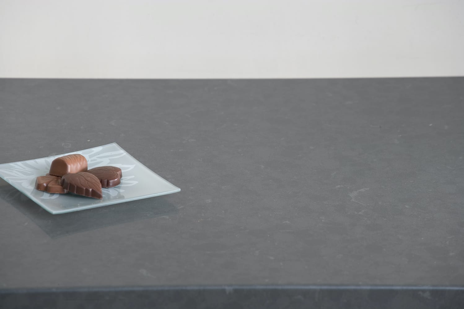 Raven Caesarstone Quartz Kitchen & Bath Countertops & Installation